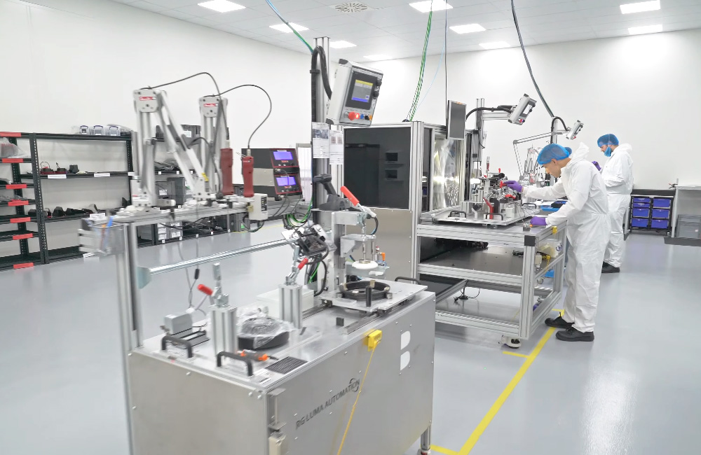 Bee Lighting | Excellence in Vehicle Lighting for Land, Sea and Air ...